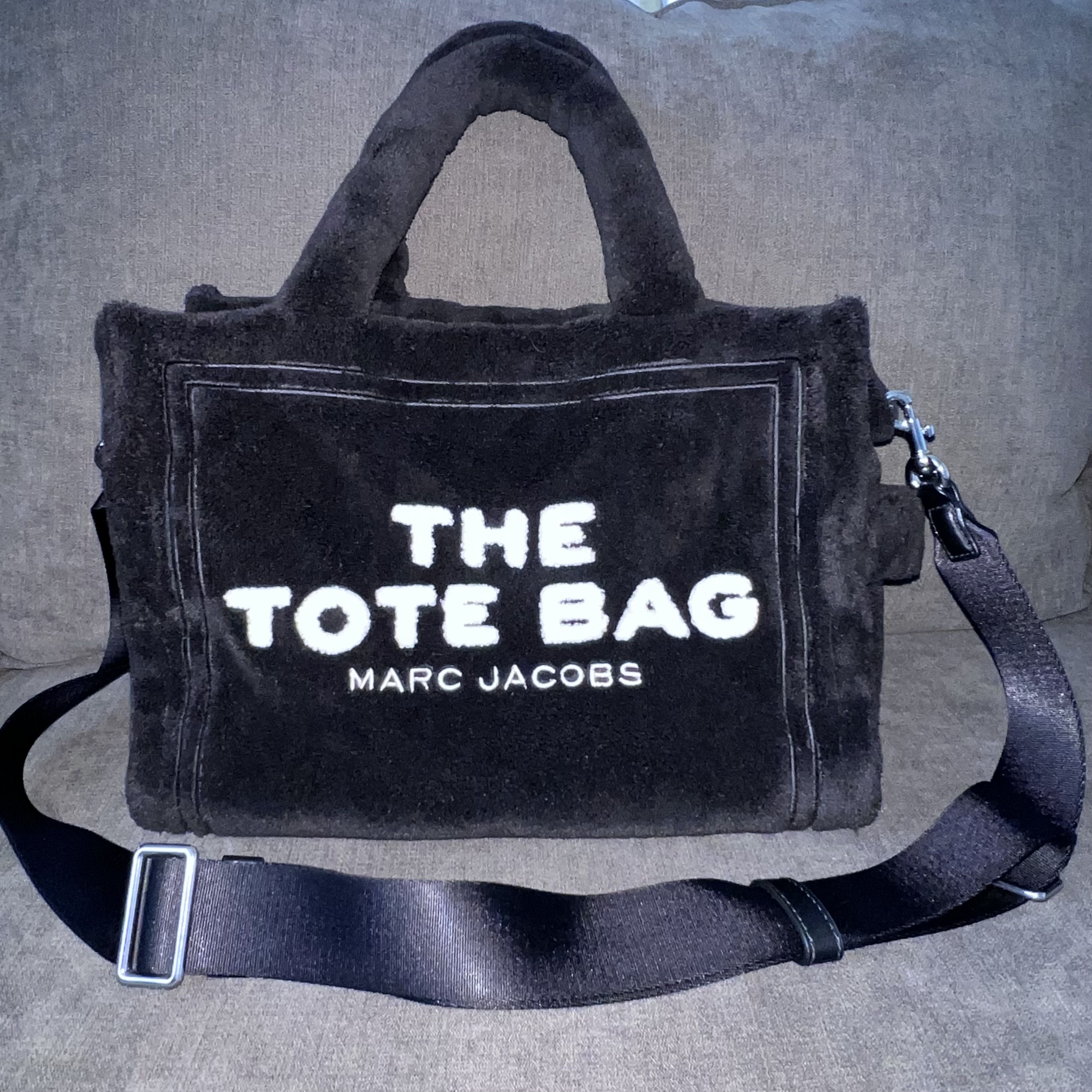 Marc Jacobs Marc Jacobs The Terry Medium Tote Bag - Excellent Condition ...